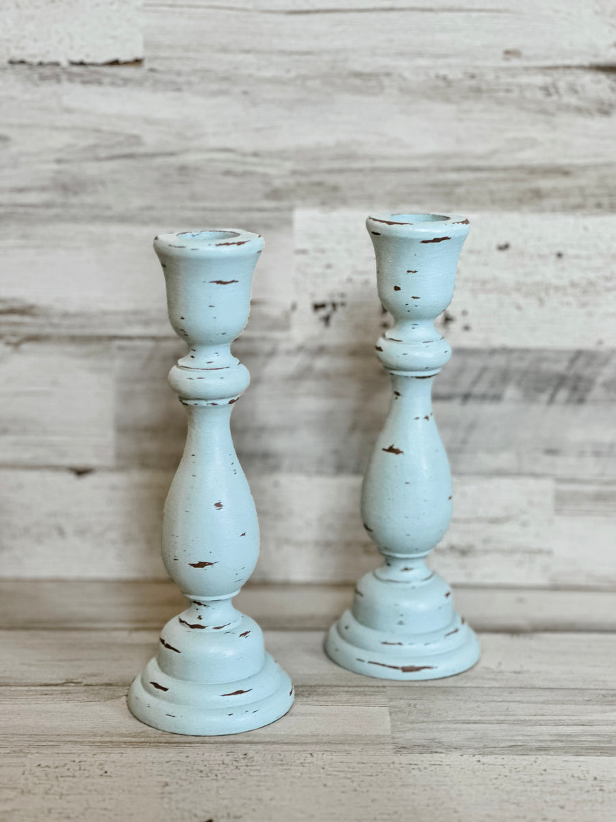 Distressed spa blue wooden candlestick set – JaBella Designs